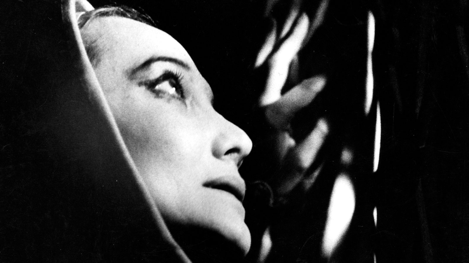 Louise Conte ・ Comédie-Française